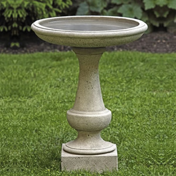 Chatham Birdbath Campania【Welcome Your Feathered Friends】 — The ...